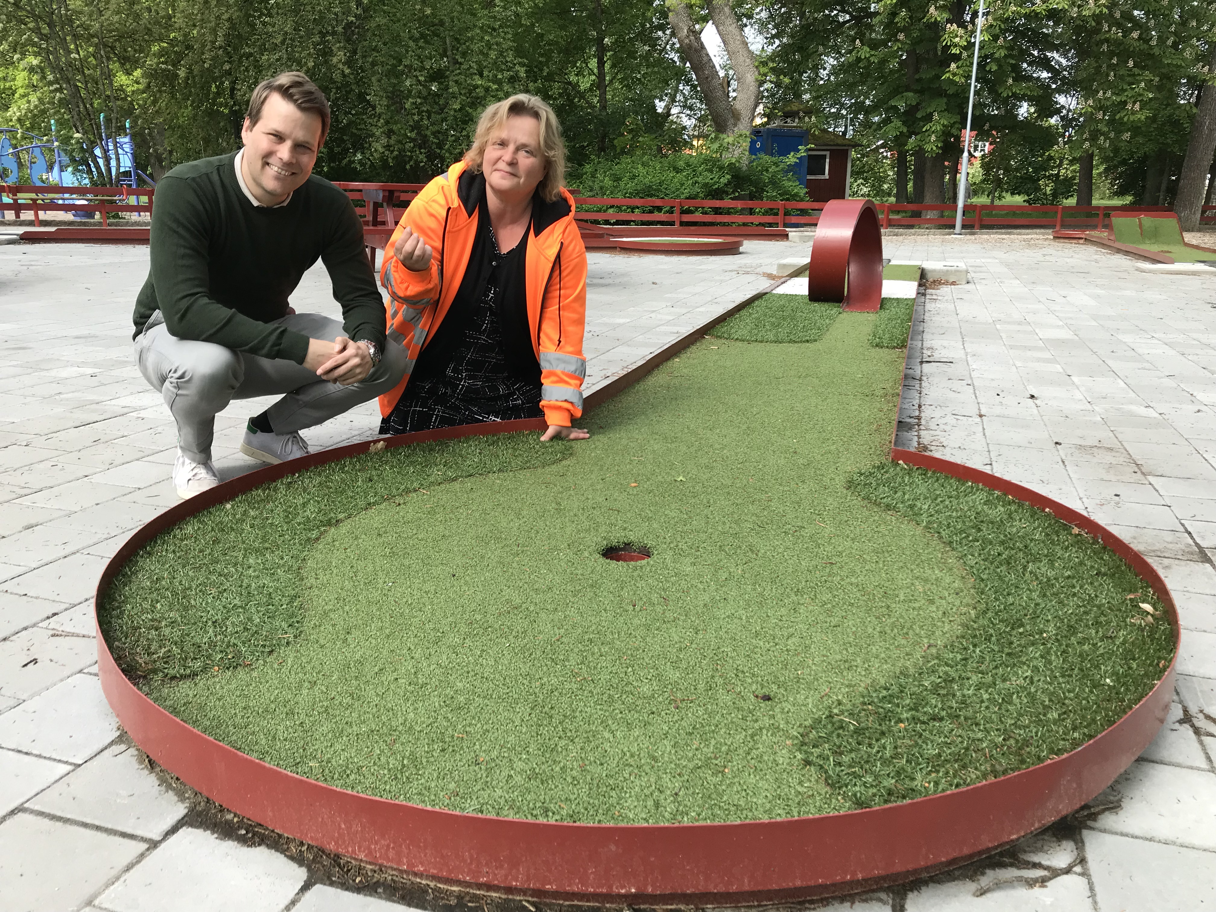 Spela bangolf med rullstol och permobil - Kultur och fritidskontoret ...